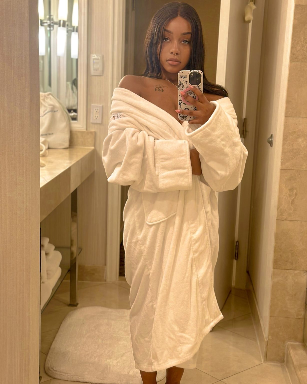 Who is Lily Starfire? Age, Career, Family, Net Worth, Height Bio 2024 ...